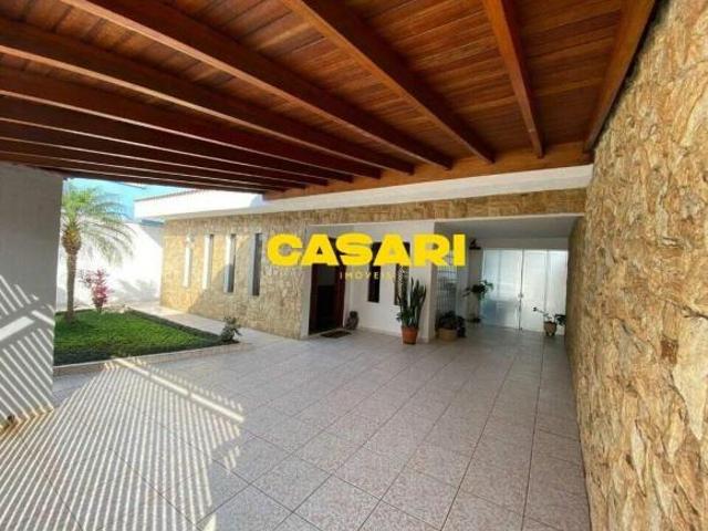 Casa Térrea com 4 Dormitórios e 3 Suítes à Venda no Parque dos Pássaros – SBC