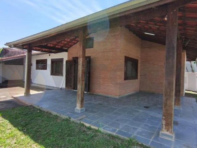 Casa térrea com 4 dormitórios no Pontal Santa Marina em Caraguatatuba SP
