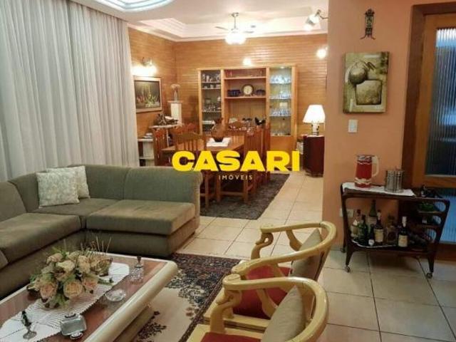Casa térrea com 4 dormitórios, piscina e área gourmet – Venda – Vila Lusitânia – São Bernardo do Cam