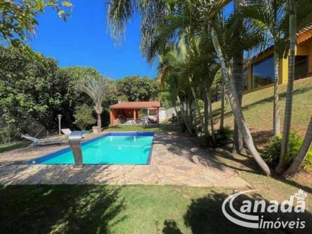 Casa Terrea Com 4 Dormitorios Sendo 2 Suites, Com Gourmet, Piscina e Vista!