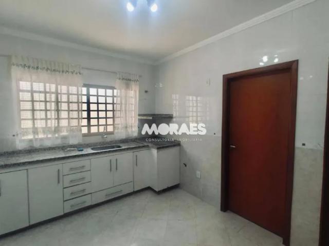 Casa térrea com 4 quartos à venda, 300 m² por R$ 690.000 Jardim Terra Branca Bauru/SP