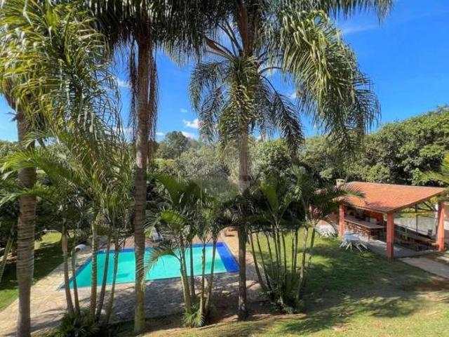 Casa térrea com 4 quartos à venda em Chácara santa lúcia SP