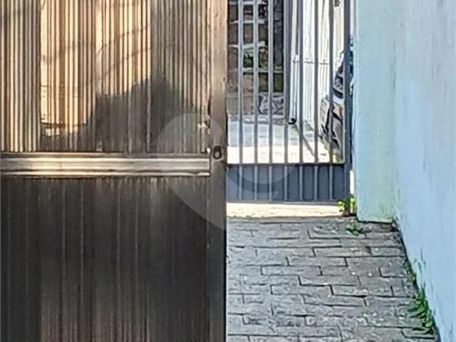 Casa térrea com 4 quartos à venda em Chora menino SP