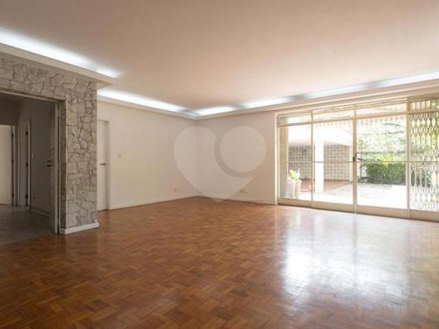 Casa térrea com 4 quartos à venda em Alto de pinheiros SP