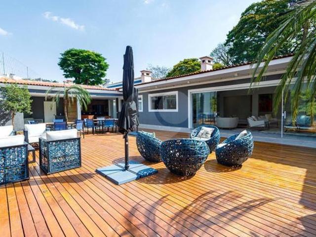 Casa térrea com 4 quartos à venda em Alto de pinheiros SP