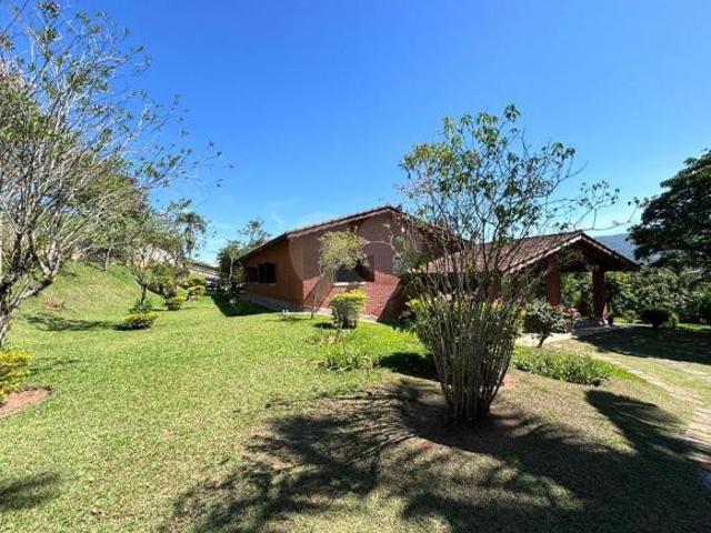 Casa térrea com 4 quartos à venda em Alpes d&apos ouro SP