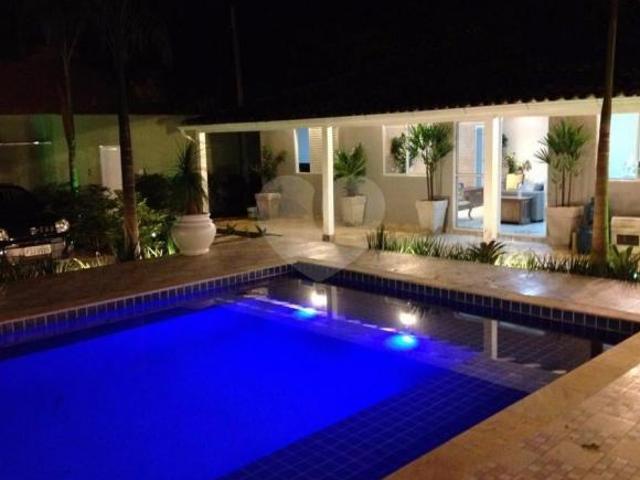 Casa térrea com 4 quartos à venda em Balneário praia do pernambuco SP