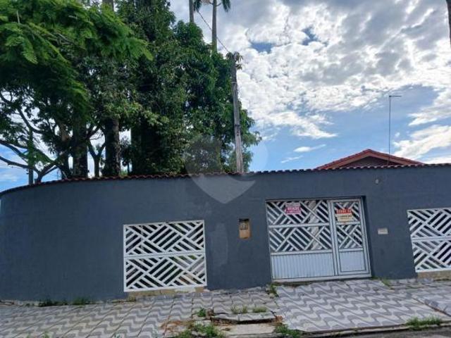 Casa térrea com 4 quartos à venda em Flórida SP