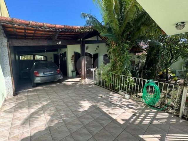 Casa térrea com 4 quartos à venda em Flórida SP