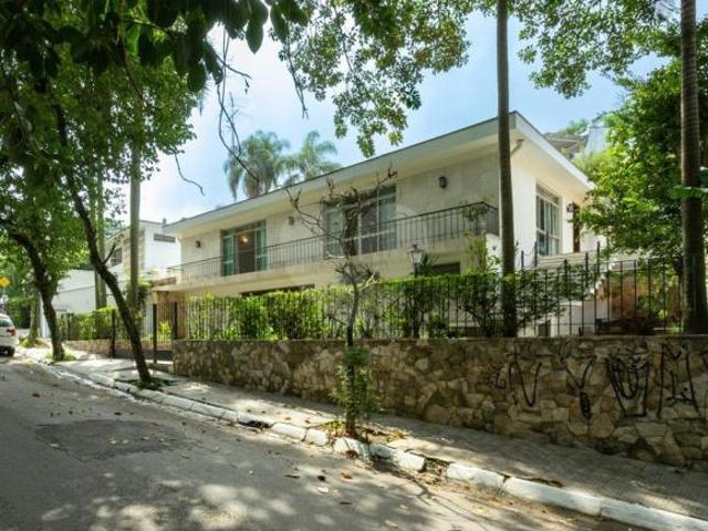 Casa térrea com 4 quartos à venda em Jardim marajoara SP