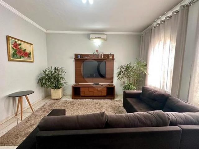 Casa térrea com 4 quartos à venda em Jardim paulicéia SP