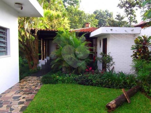Casa térrea com 4 quartos à venda em Jardim santa helena SP