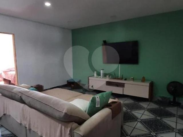 Casa térrea com 4 quartos à venda em Jardim Thealia SP