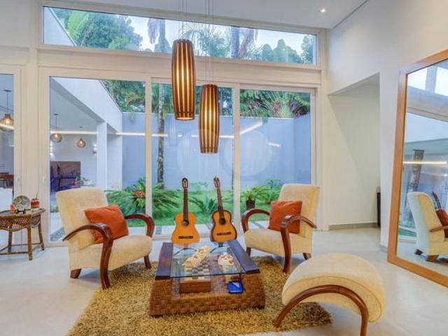 Casa térrea com 4 quartos à venda em Santo Amaro SP