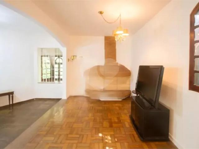 Casa térrea com 4 quartos à venda em Santo Amaro SP