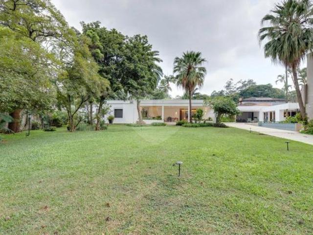 Casa térrea com 4 quartos à venda em Santo amaro SP