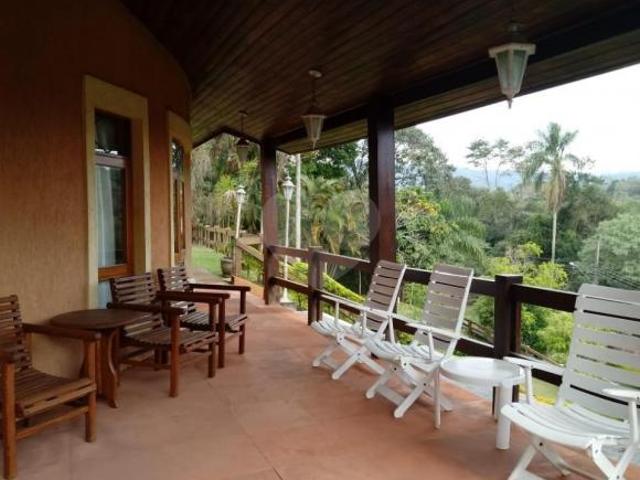 Casa térrea com 4 quartos à venda em Seerra da cantareira SP