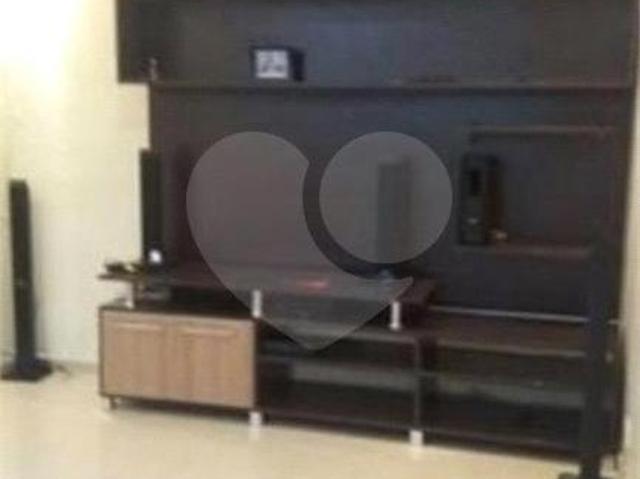 Casa térrea com 4 quartos à venda em Parque boturussu SP