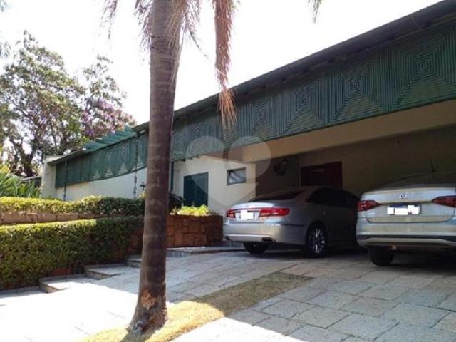 Casa térrea com 4 quartos à venda em Parque taquaral SP