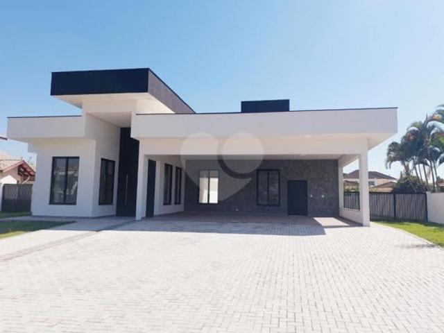 Casa térrea com 4 quartos à venda em Parque village castelo SP