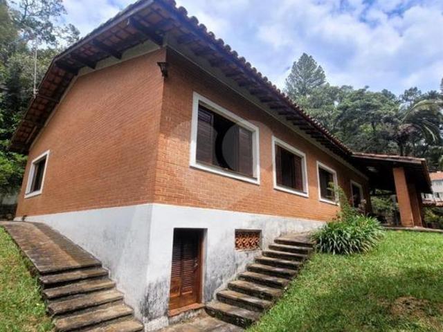 Casa térrea com 4 quartos à venda em Roseira SP