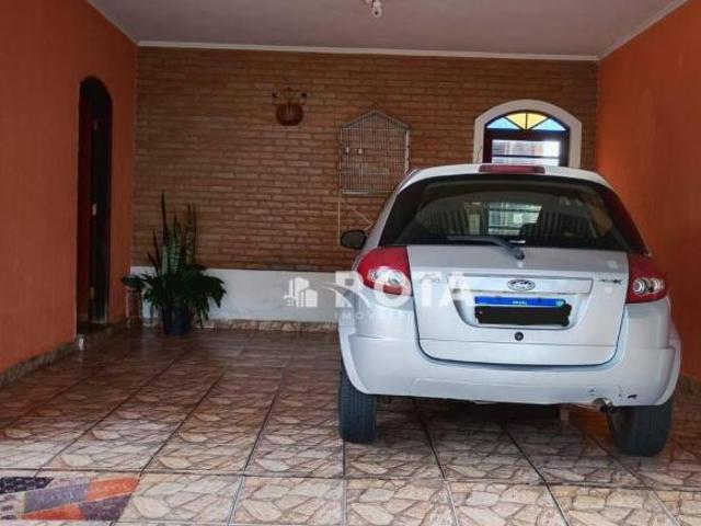 casa térrea com 4 quartos, EXCELENTE LOCALIZAÇÃO