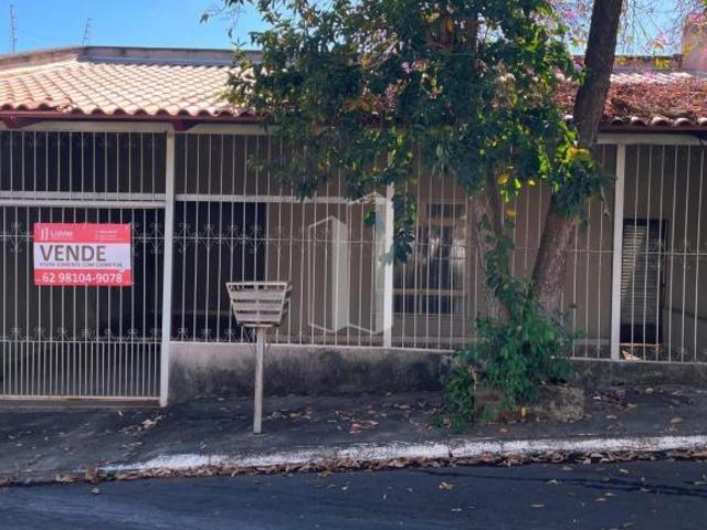Casa Térrea com 4 Quartos em Lote Individual à Venda Conjunto Sonho Verde