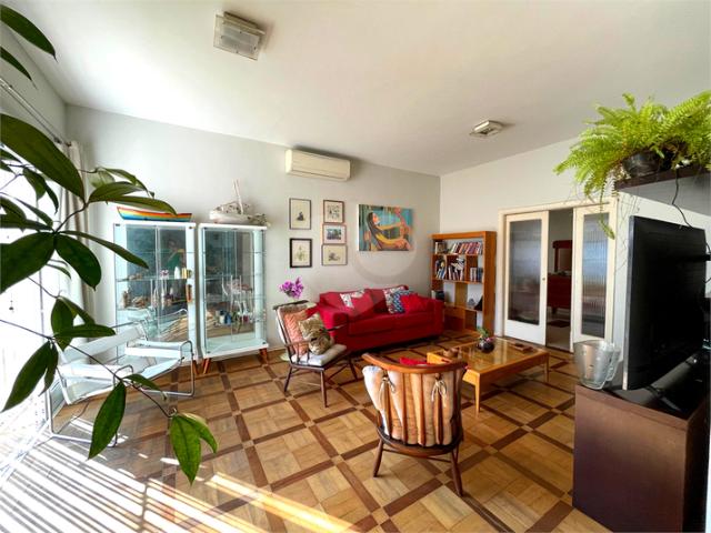 Casa térrea com 4 quartos para alugar em Alto da Lapa SP