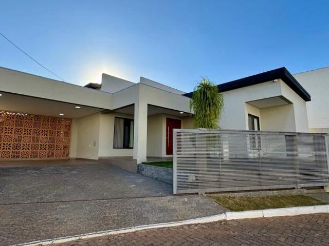 Casa Térrea com 4 Quartos – Rua 3, Vicente Pires – Lote 420m² – Lazer Completo!