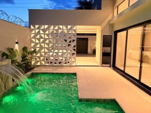 Casa Térrea com 4 quartos 4 suites no Jd Atlântico