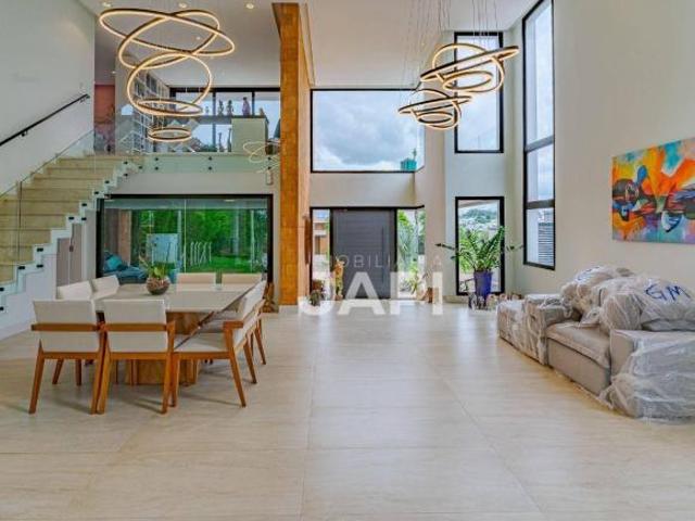Casa térrea com 4 suítes à venda, 436m² por R$4.237.000 Reserva da Serra Jundiaí