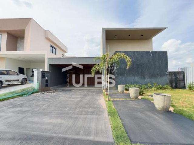Casa térrea com 4 suítes Jardins Itália