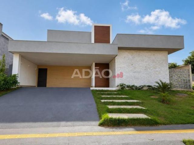 Casa térrea com 4 suítes no Portal do Sol Garden Casa em Condomínio com 4 Quarto s por R$ 1990000.0