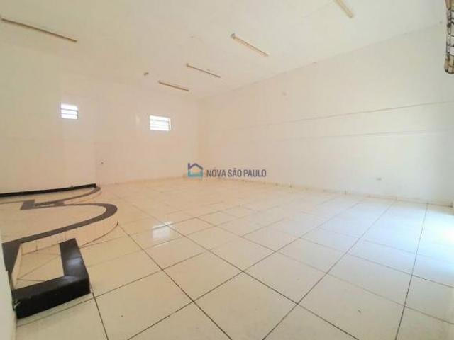 Casa Térrea com 523m² Terreno Saúde