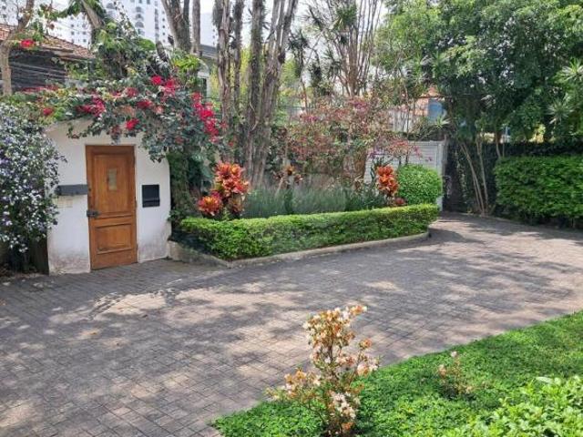 Casa térrea com 5 quartos à venda em Granja Julieta SP