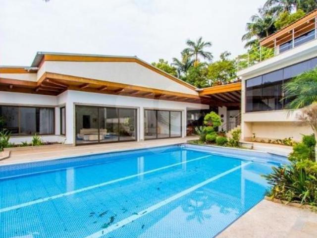 Casa térrea com 5 quartos à venda em Jardim marajoara SP