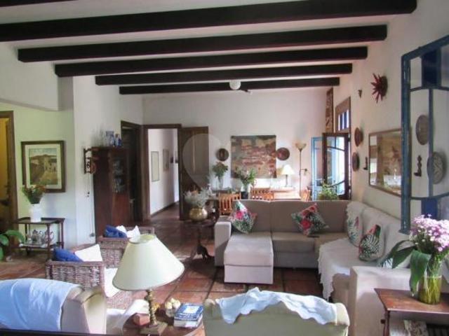 Casa térrea com 5 quartos à venda em Morumbi SP