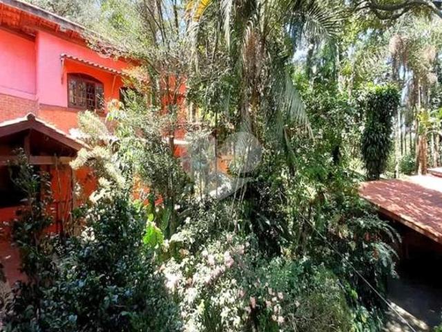 Casa térrea com 5 quartos à venda em Roseira SP