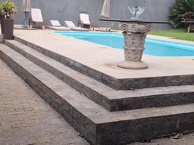 Casa térrea com 5 suites