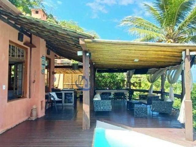 CASA TÉRREA, COM 5 SUÍTES, EM ILHA BELA