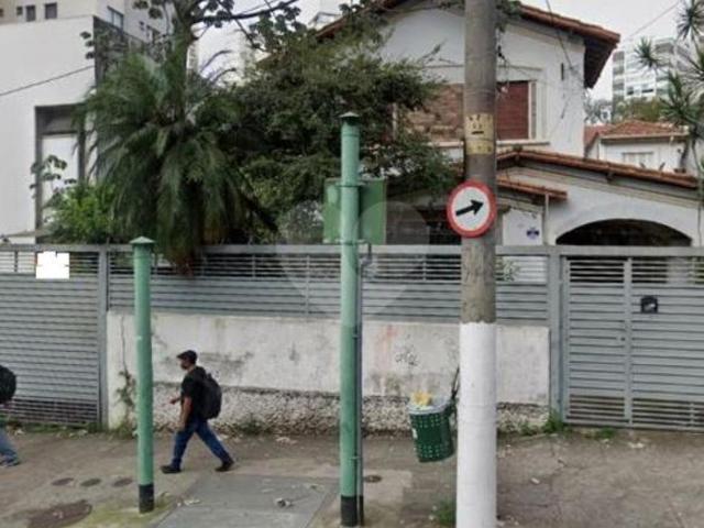 Casa térrea com 6 quartos à venda em Perdizes SP