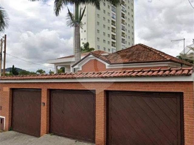 Casa térrea com 6 quartos à venda em Tremembé SP