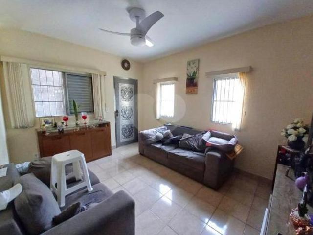 Casa térrea com 6 quartos à venda em Vila Brasilina SP