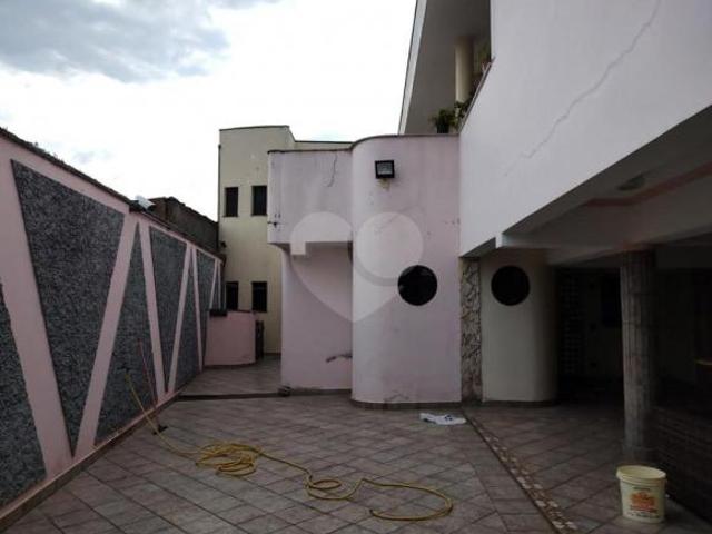 Casa térrea com 6 quartos à venda em Vila londrina SP