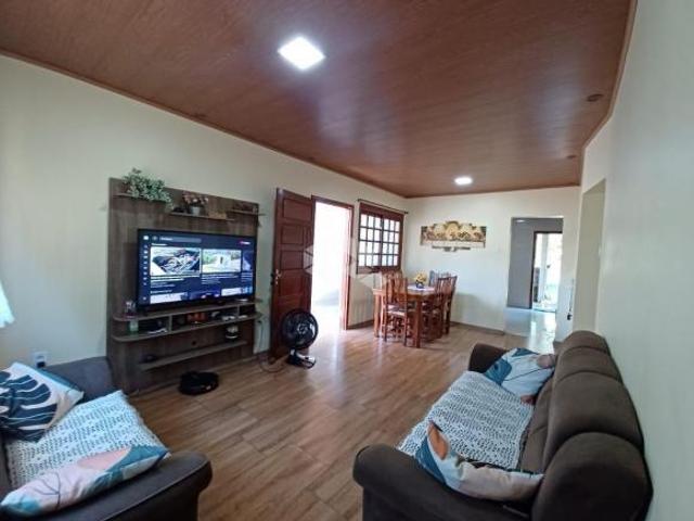 Casa térrea com 97,00m² área privativa 2 dormitórios, 4 vagas Niterói/Canoas