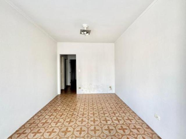 Casa térrea com com 200m² com dois dormitórios duas vagas quintal no Butantã oportunidade