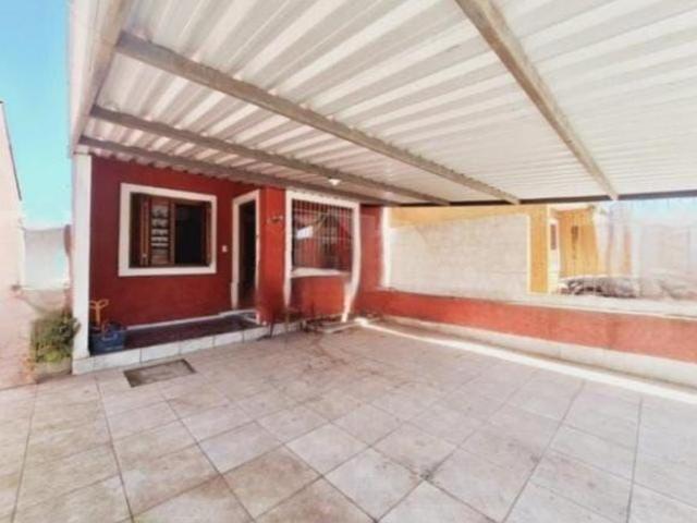 casa térrea com corredor lateral no bairro hípica