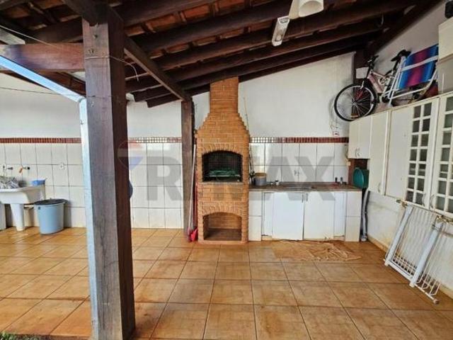 Casa térrea com cunho comercial na Rua Alto boa Vista