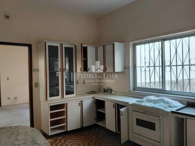 Casa térrea com amplo terreno na Penha