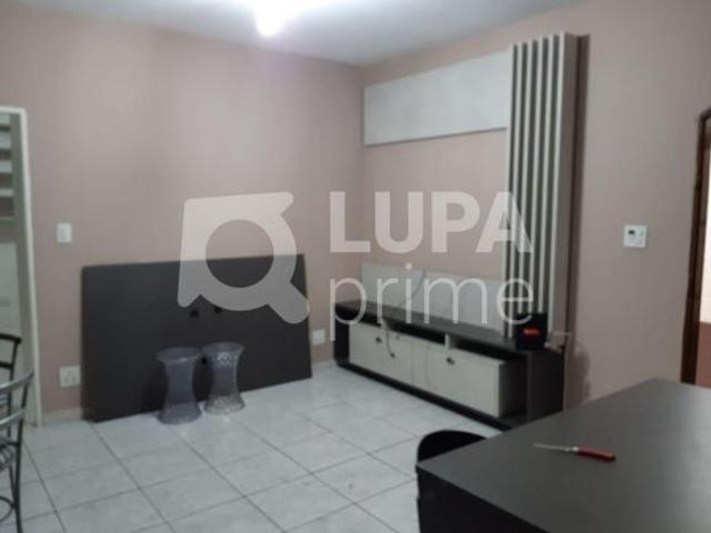 Casa térrea com dois dormitorios no Tucuruvi a 150 mts do Metro
